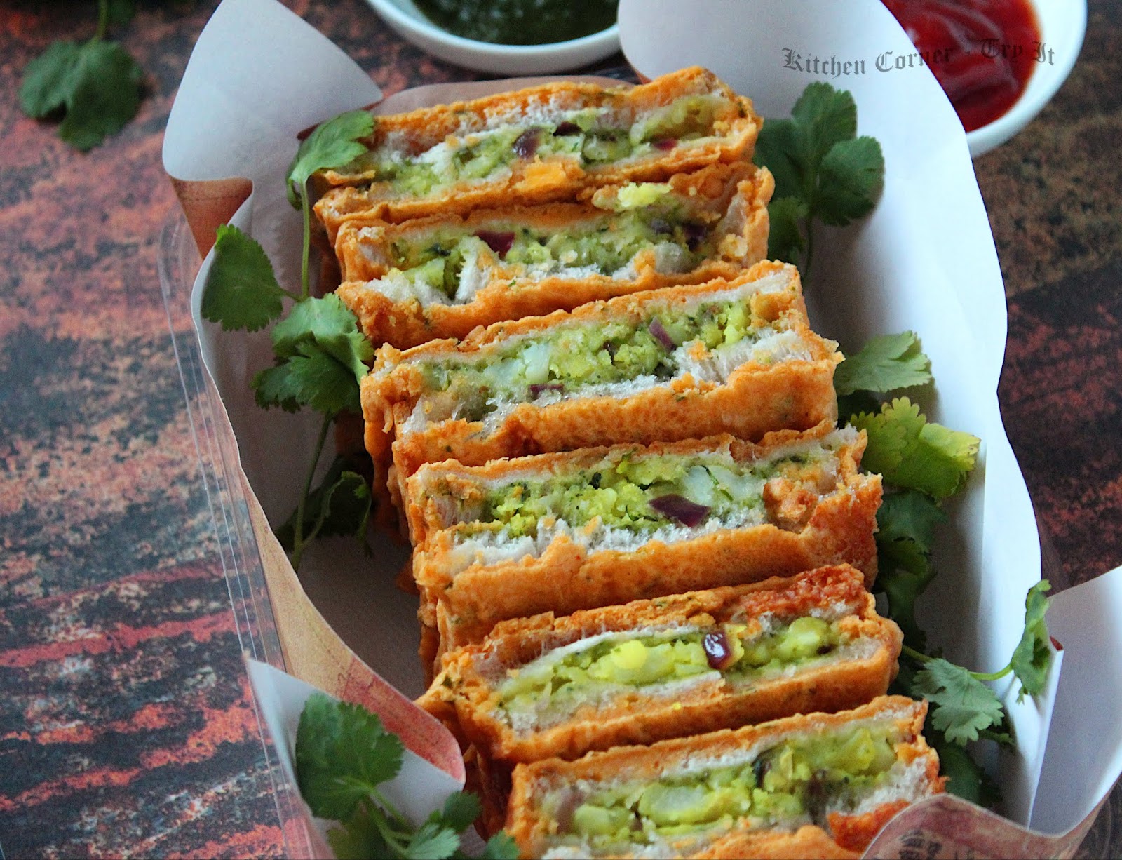 Easy Bread Pakoda/ Potato Masala Stuffed Bread Pakoras