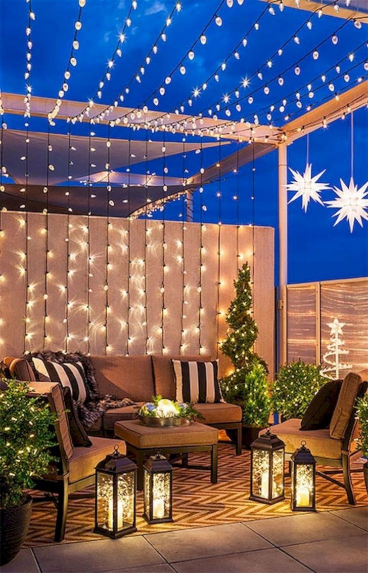10+ Incredible DIY Christmas Patio Ideas