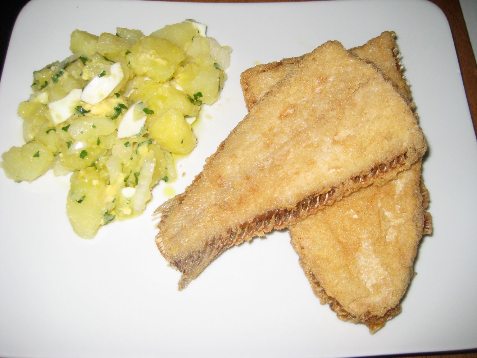 LAS RECETAS DE MAMA ROSA: Lenguado frito con "papas aliñás"