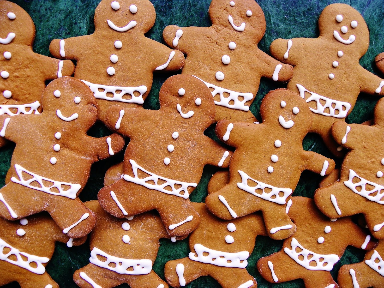 Jared Unzipped: You Can't Catch the Gingerbread Man!