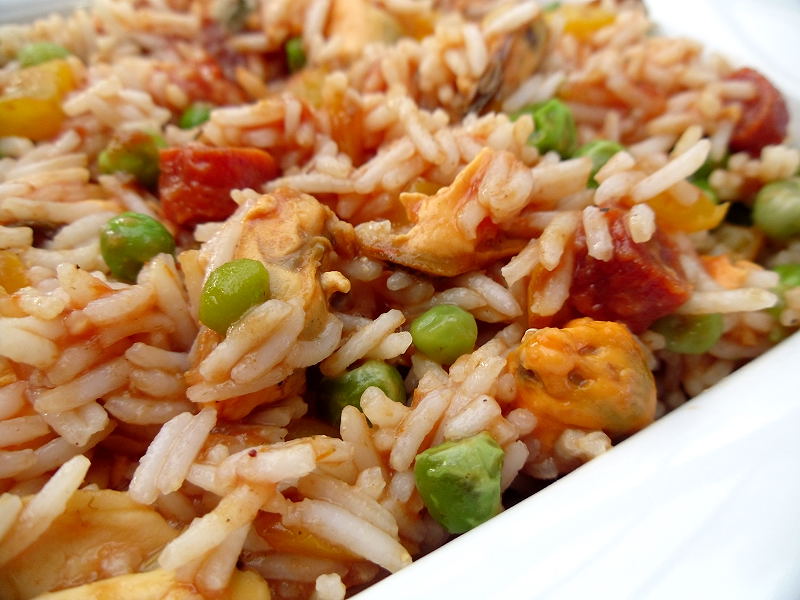 Gourmande ou passionnée...: Riz, moules, poivron, chorizo et petits ...