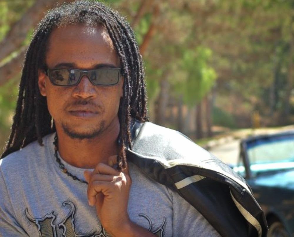 Reggaediscography: ANDREW BEES - DISCOGRAPHY: (Reggae Singer)