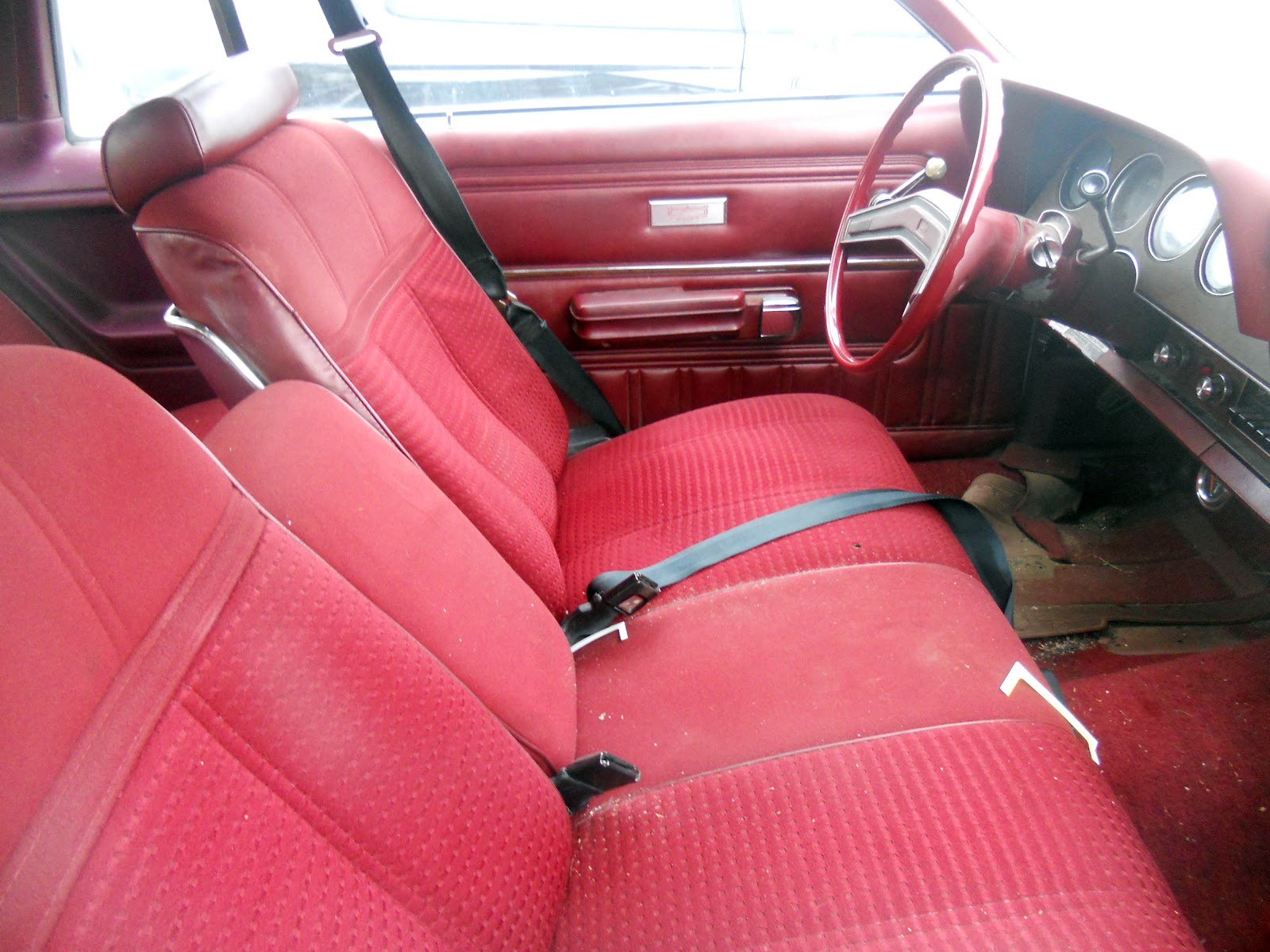 AutomoZeal: 1977 Ford LTD II: Boogie Nights In The Fresh Trade Row