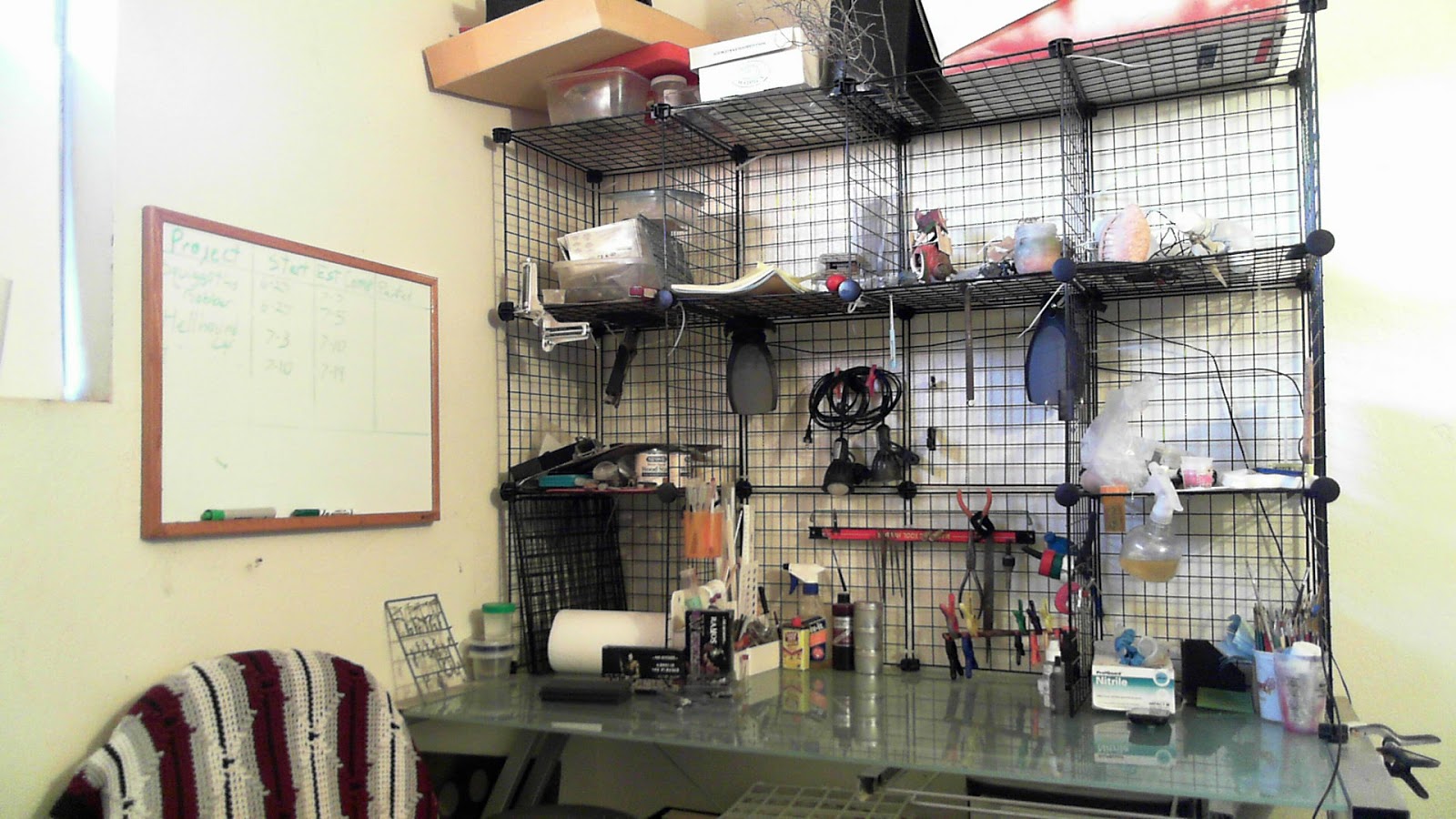 A Girls Guide to Gaming Geekery: Reclaiming my hobby desk!