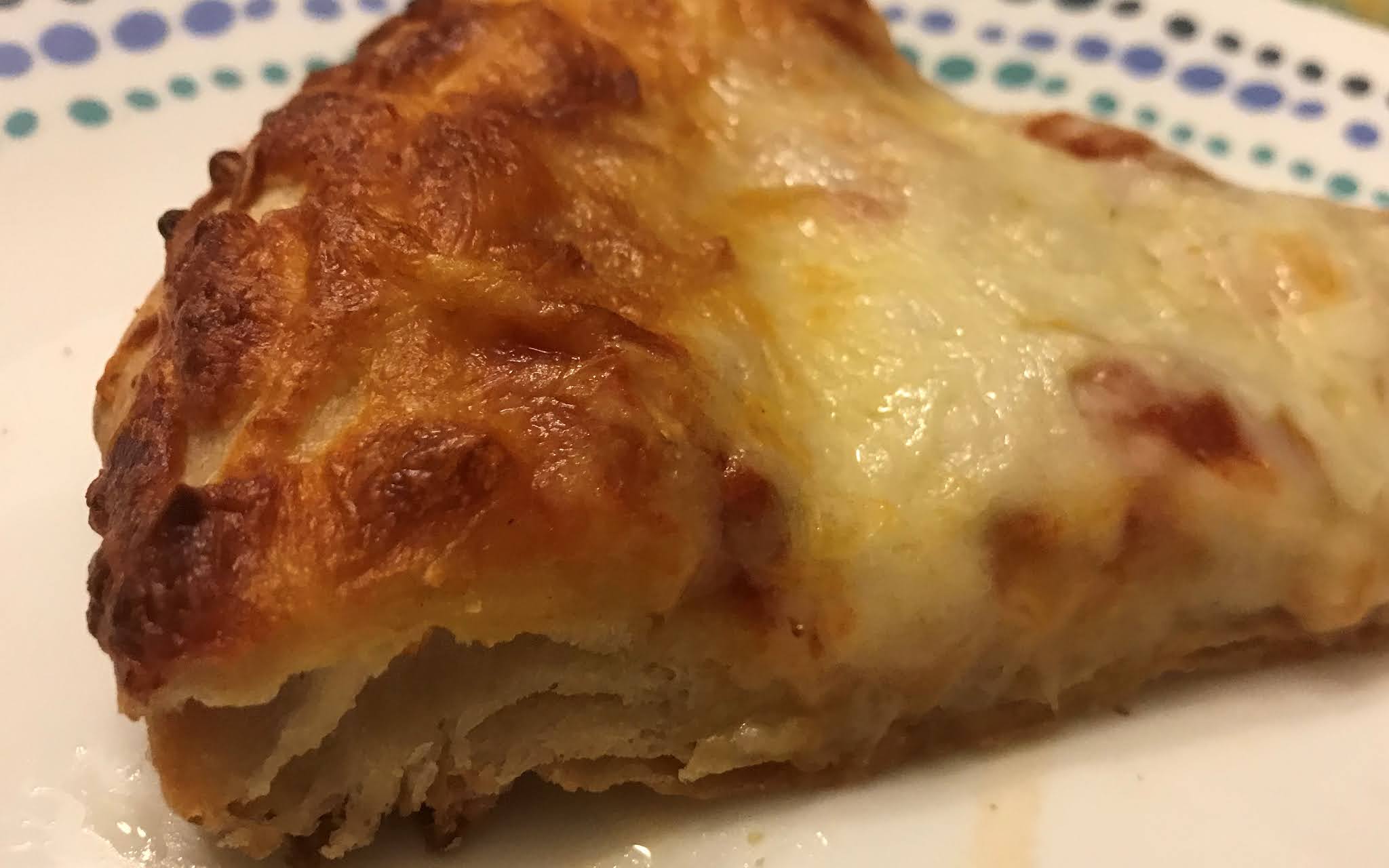 Pizza Quixote: Review: DiGiorno Croissant Crust Pizza