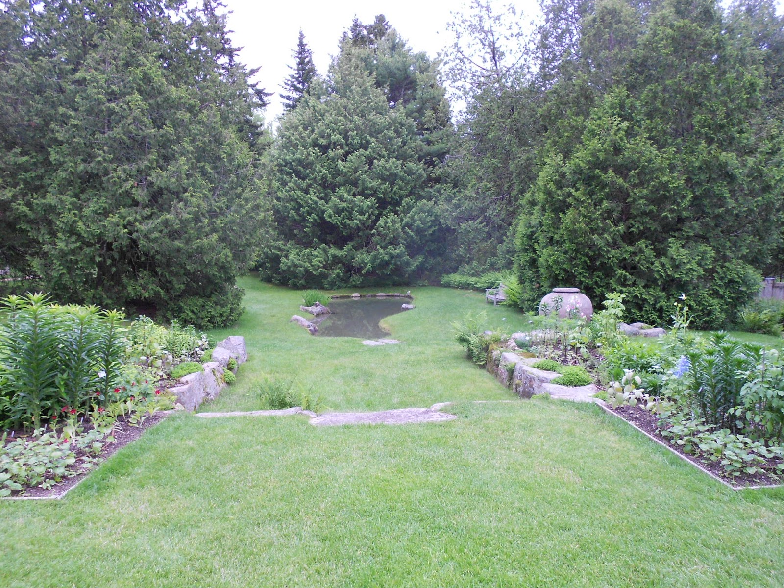 THE DOWNEAST DILETTANTE: HURRY, SPRING