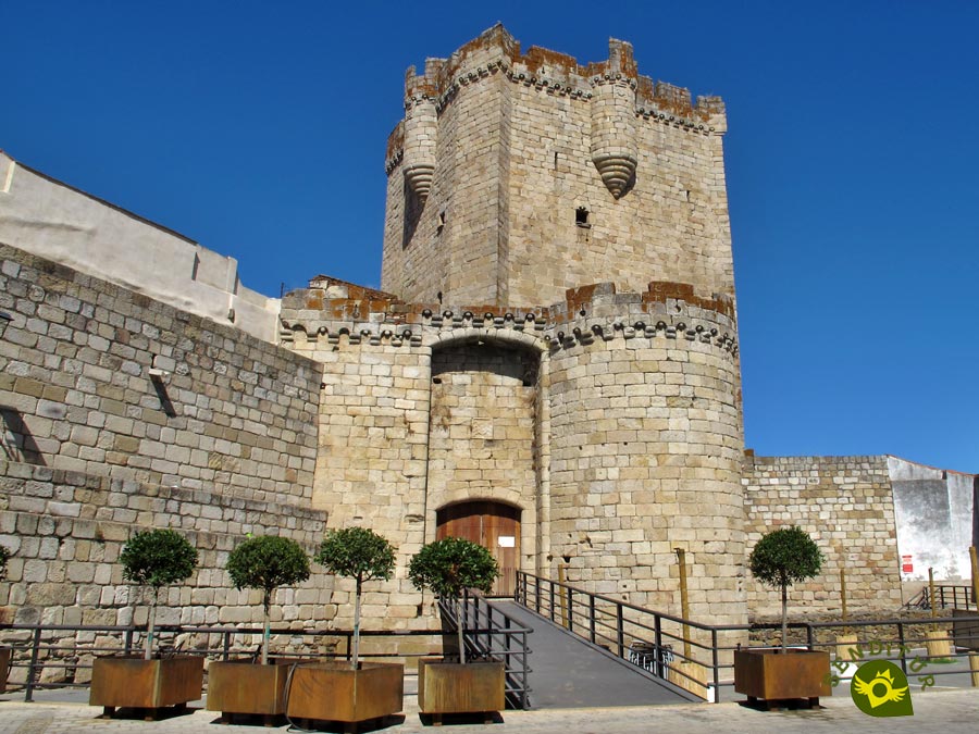 Asociación Senderista y Cultural "Pata del Buey": VIAJE CULTURAL A CORIA