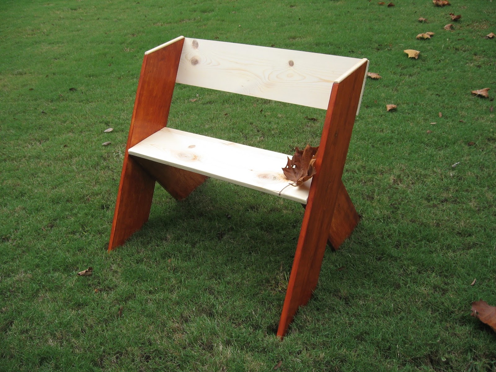 Liberty Woodworking: Leopold Bench