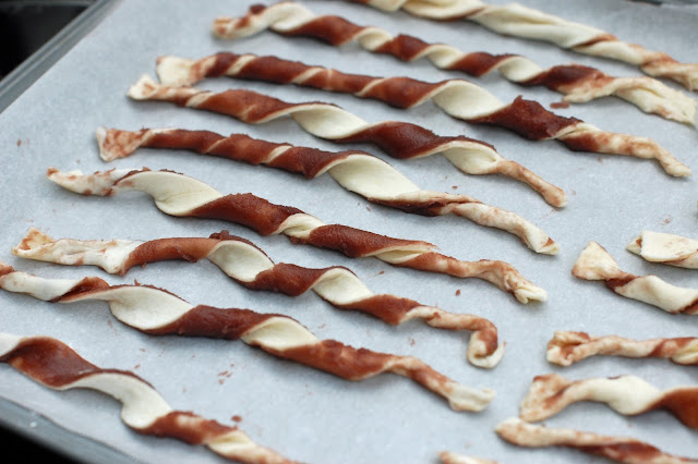 In Michelle's Kitchen: Red Bean Puff Pastries