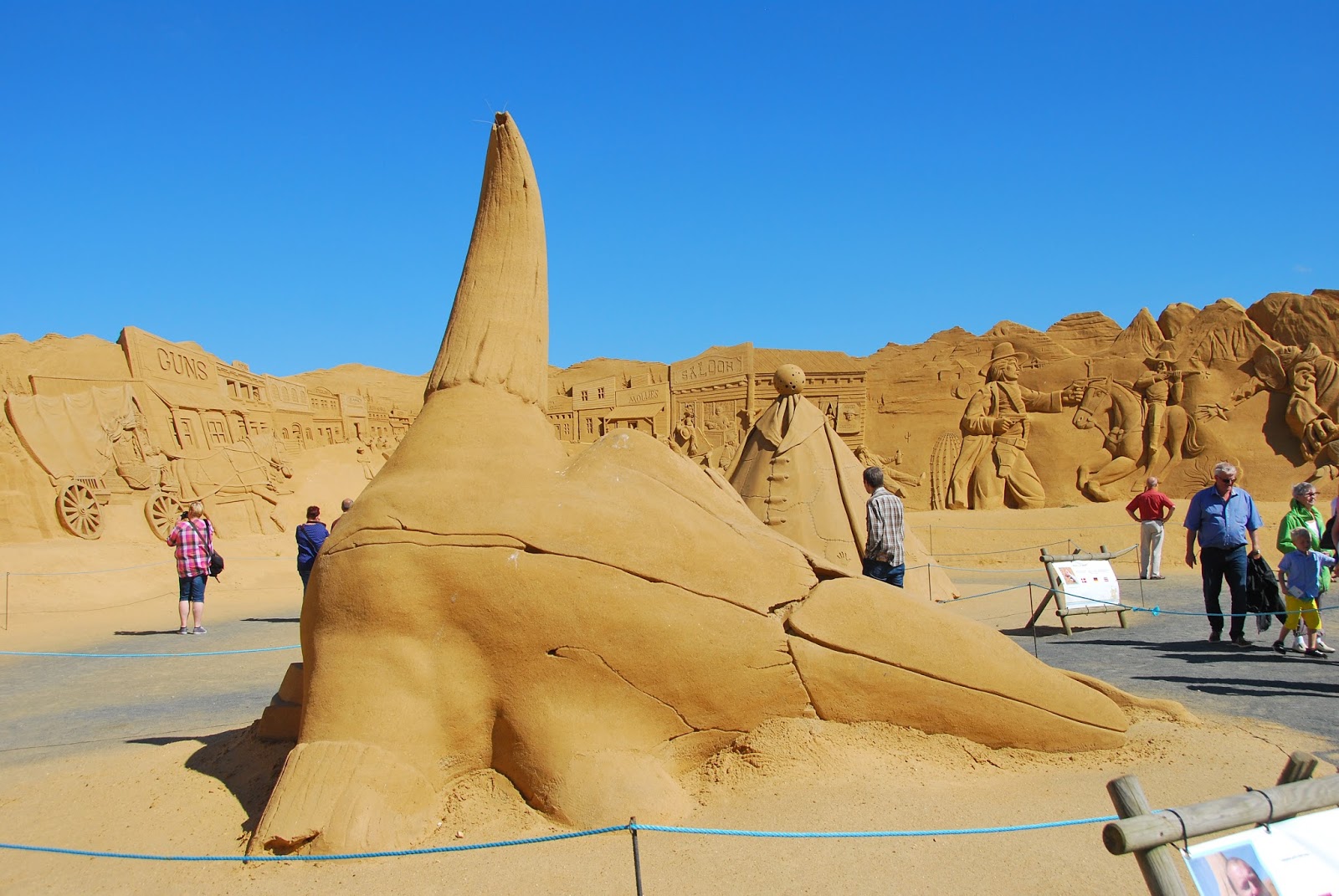 moments of perfect clarity: an ephemeral history of the wild west