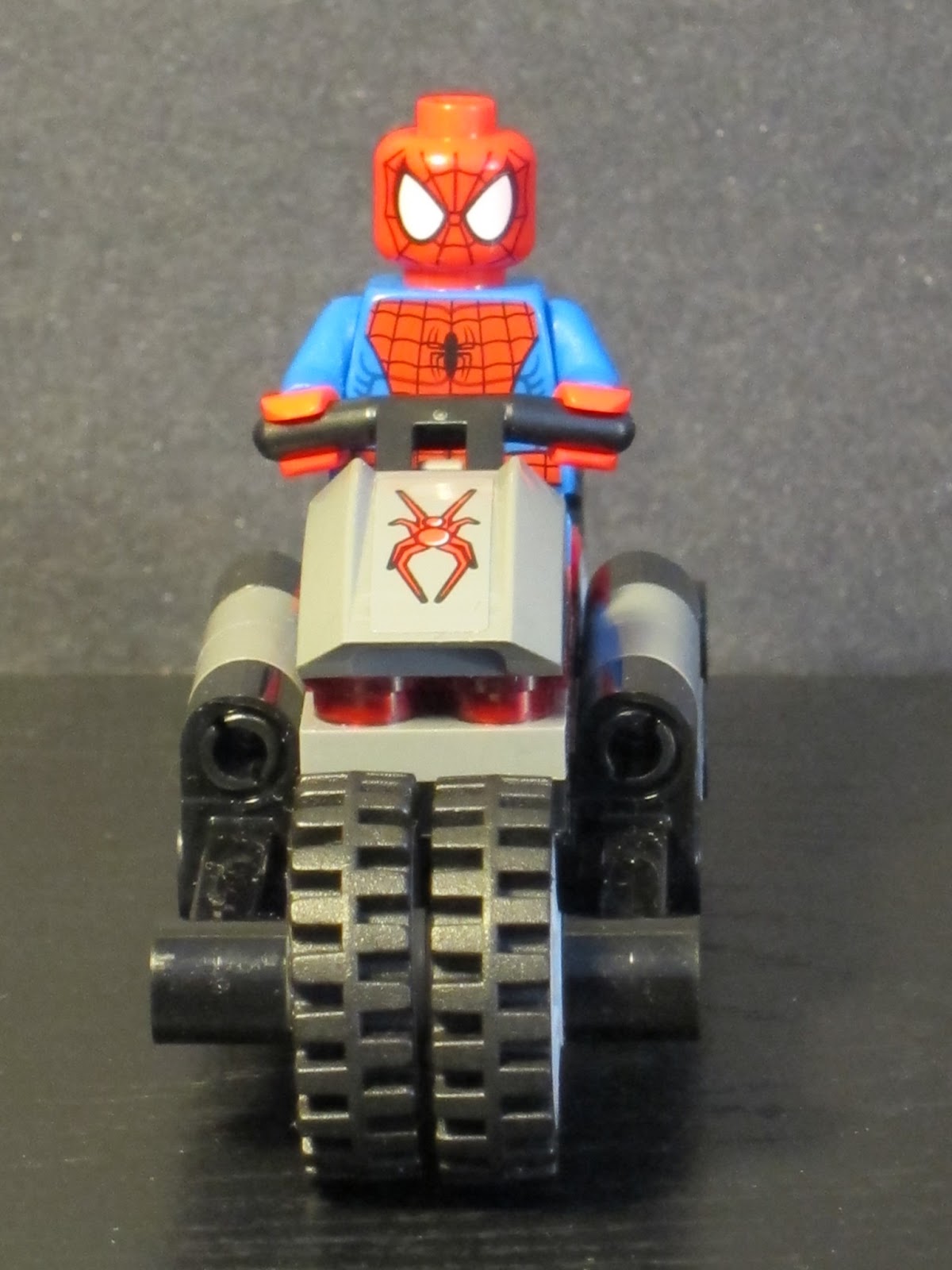 Zarak's Barracks: LEGO Super Heroes Spider-Cycle Chase