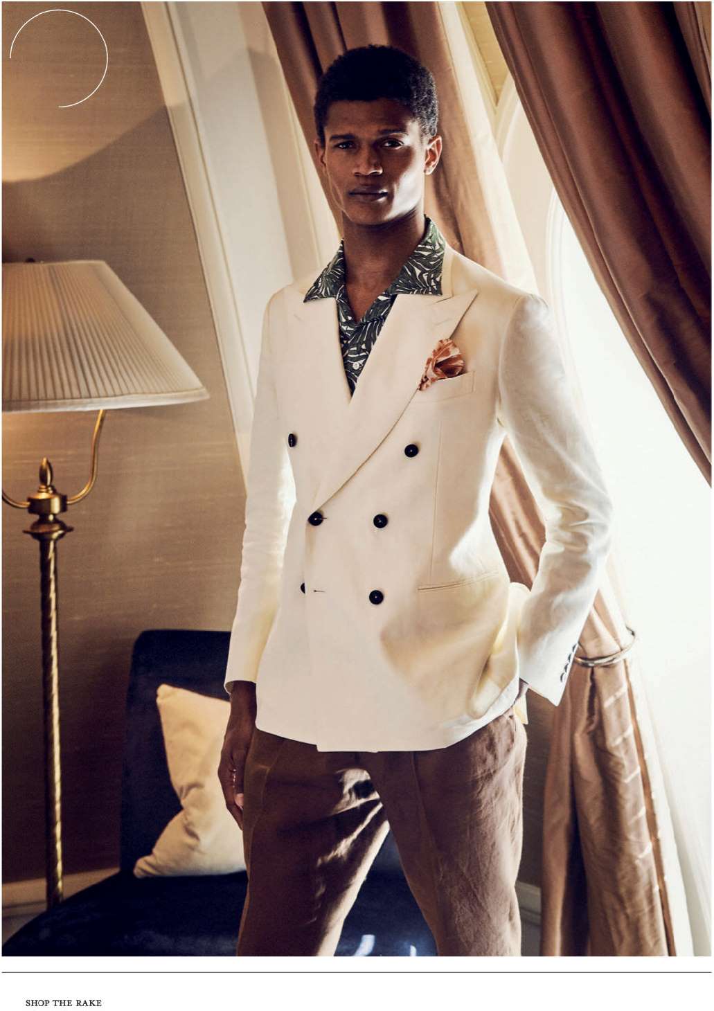 Harry Gozzett y O’shea Robertson son elegancia cosmopolita para The ...