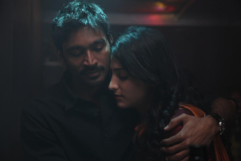 6 new Photos from 3 THREE - movie with Dhanush & Shruti ~ Movie Photos ...