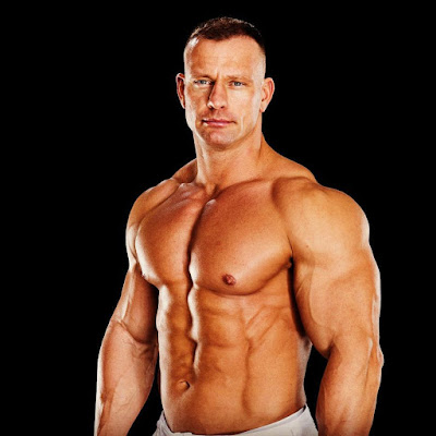 Body Launch: Silvio Kersten the German Bombshell