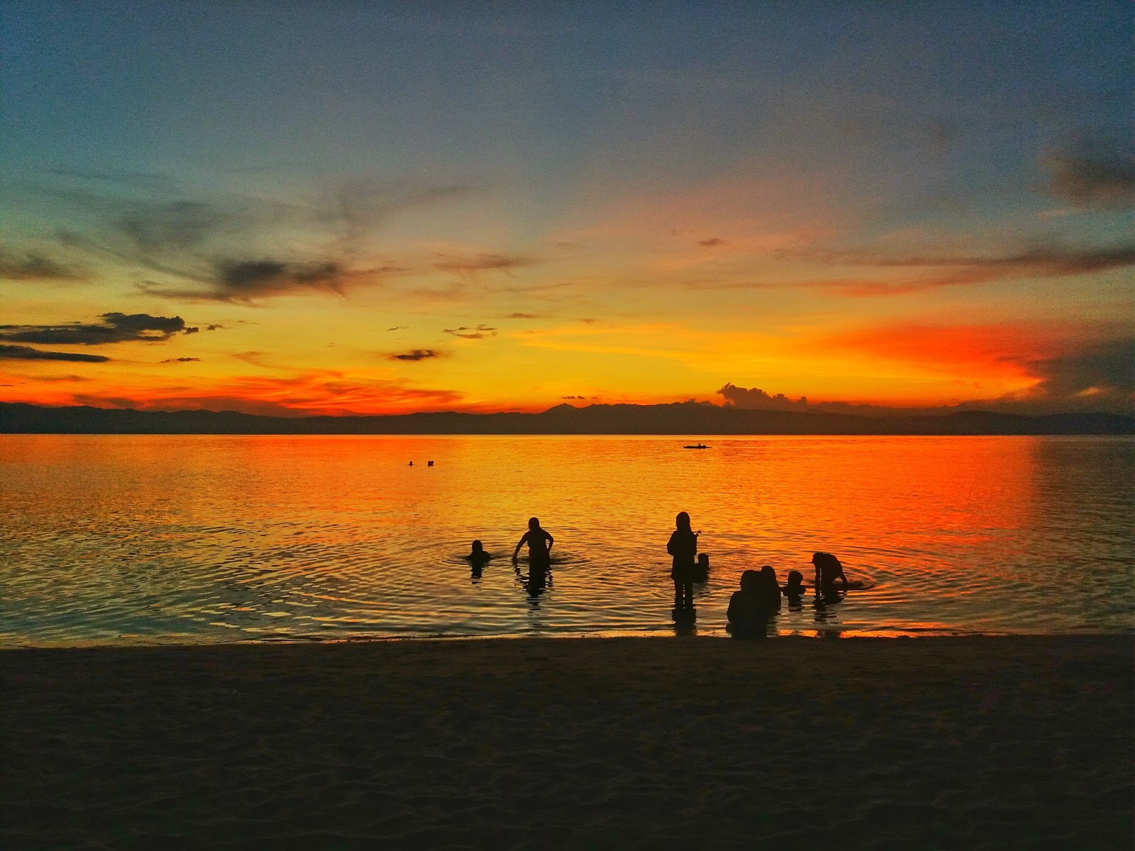 Lambug Beach, Badian | TravelsomeChic