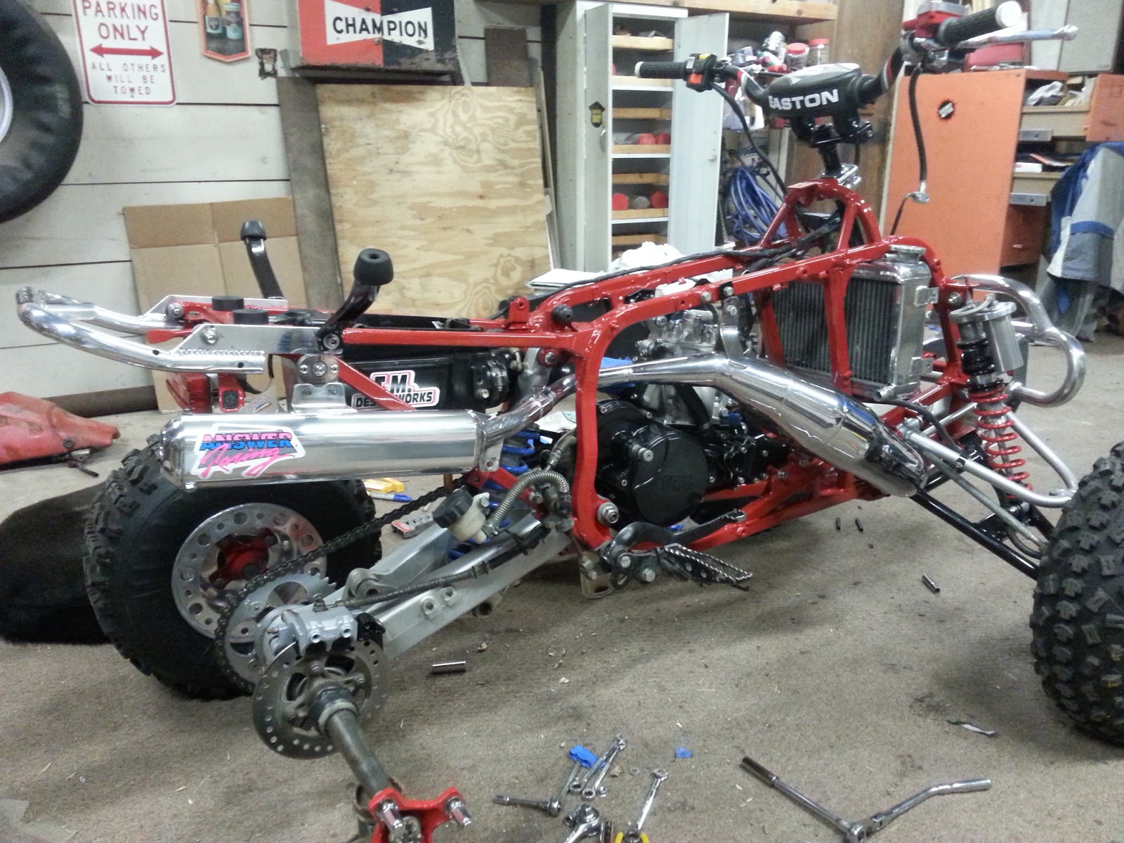 Project Rebuild - A facelift for the legendary Honda 250R
