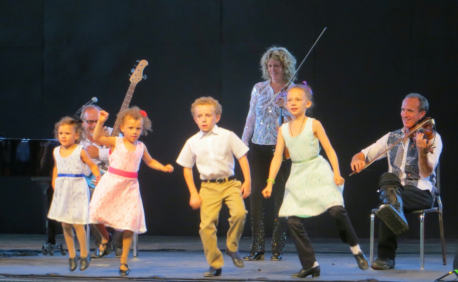 Travels With Sal: BLOGPALOOZA, PART ONE! Sal Sees Incredible Fiddlers ...