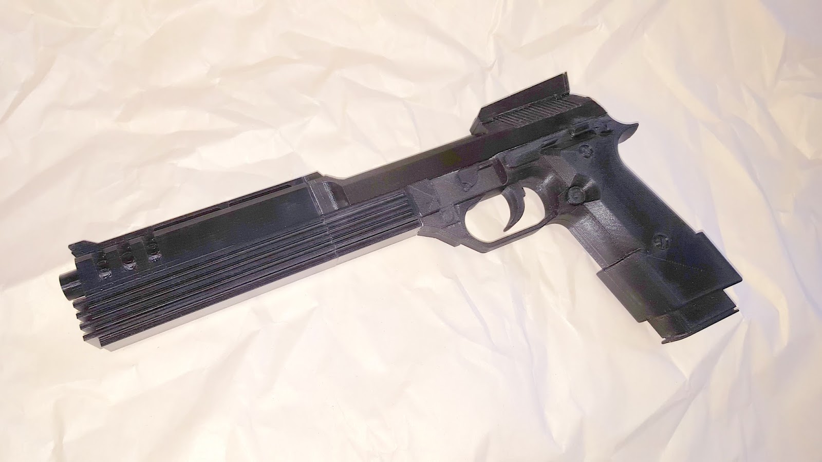 Fast is fast...: Pistol from the 1987 RoboCop movie.