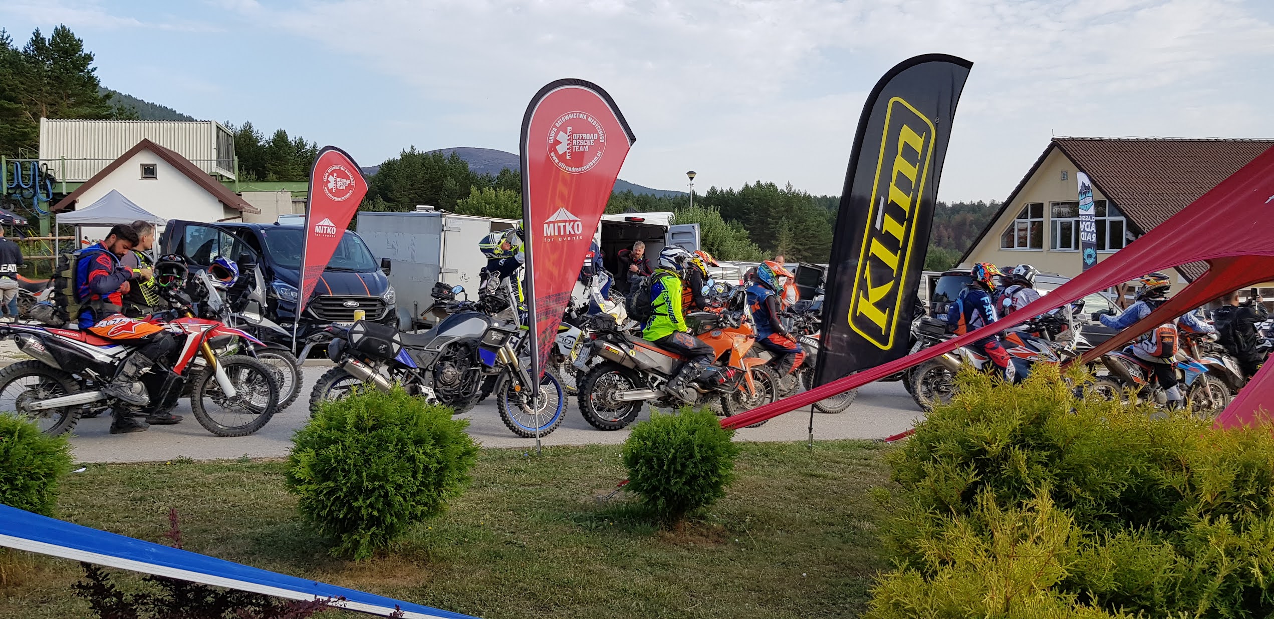 Der SUZUKI DR RALLYE & DR CUSTOM BIKE BLOG: THE RED DESERT EXPRESS bei ...