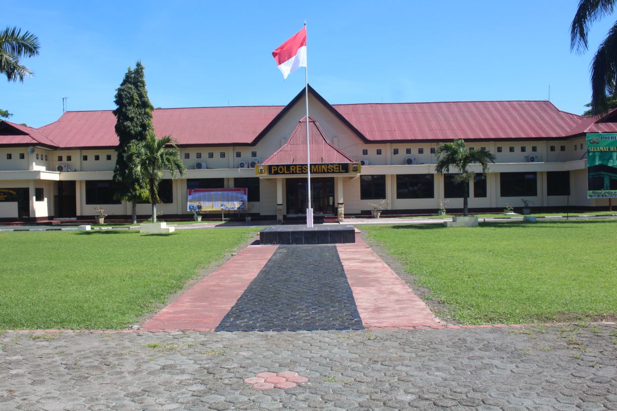 POLRES MINAHASA SELATAN Kantor Polisi dengan Design Interior Modern ...