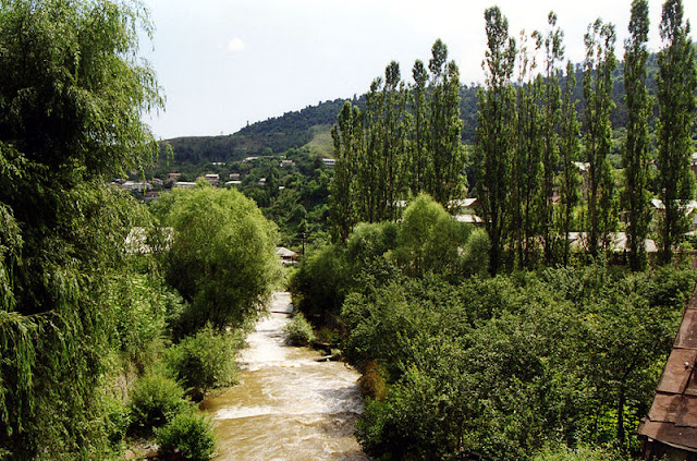 EXPLORE THE WORLD: Beautiful Dilijan; Image Gallery