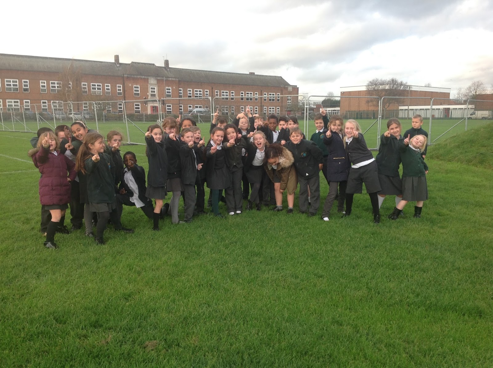 Suttons Primary School: New Building-first 3 weeks.