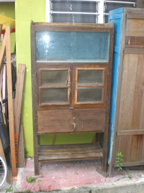 Ezany Galleria...: Almari Lauk Untuk Dijual