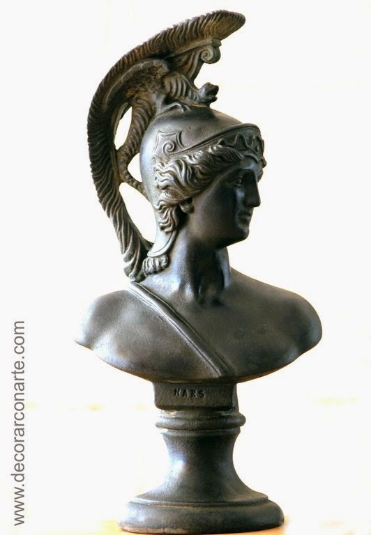 Buste du dieu grec Mars (Arès) dans le style néoclassique. Haut: 27cm