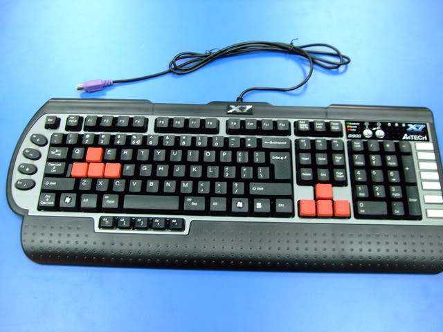 Key Board For Gamer: Pengguna Keyboard A4tech X7 Series