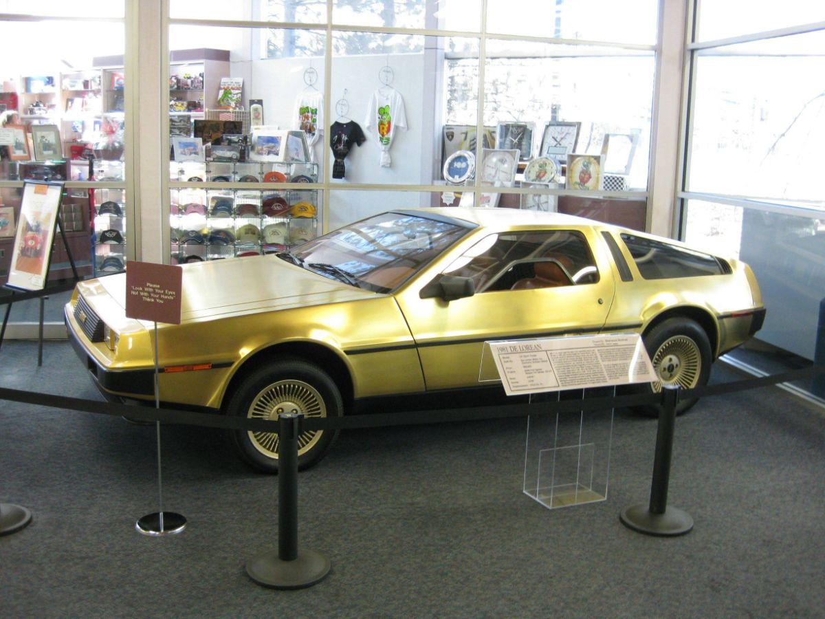 In 1980, American Express Teamed Up With DeLorean to Produce a 24K Gold ...