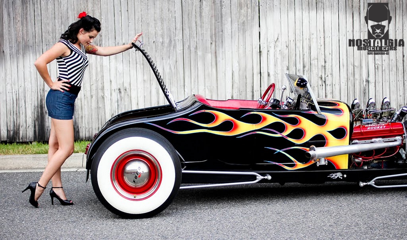 NOSTALGIA MUSCLE CARS: pin up...