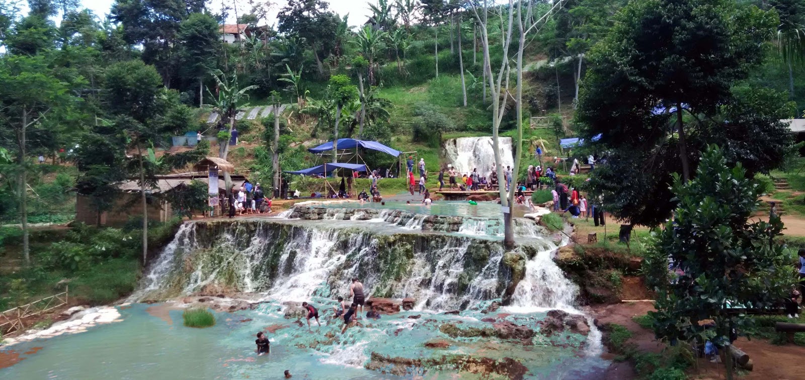 Curug Cipanas Nagrak: Tempat Wisata Keluarga Alami