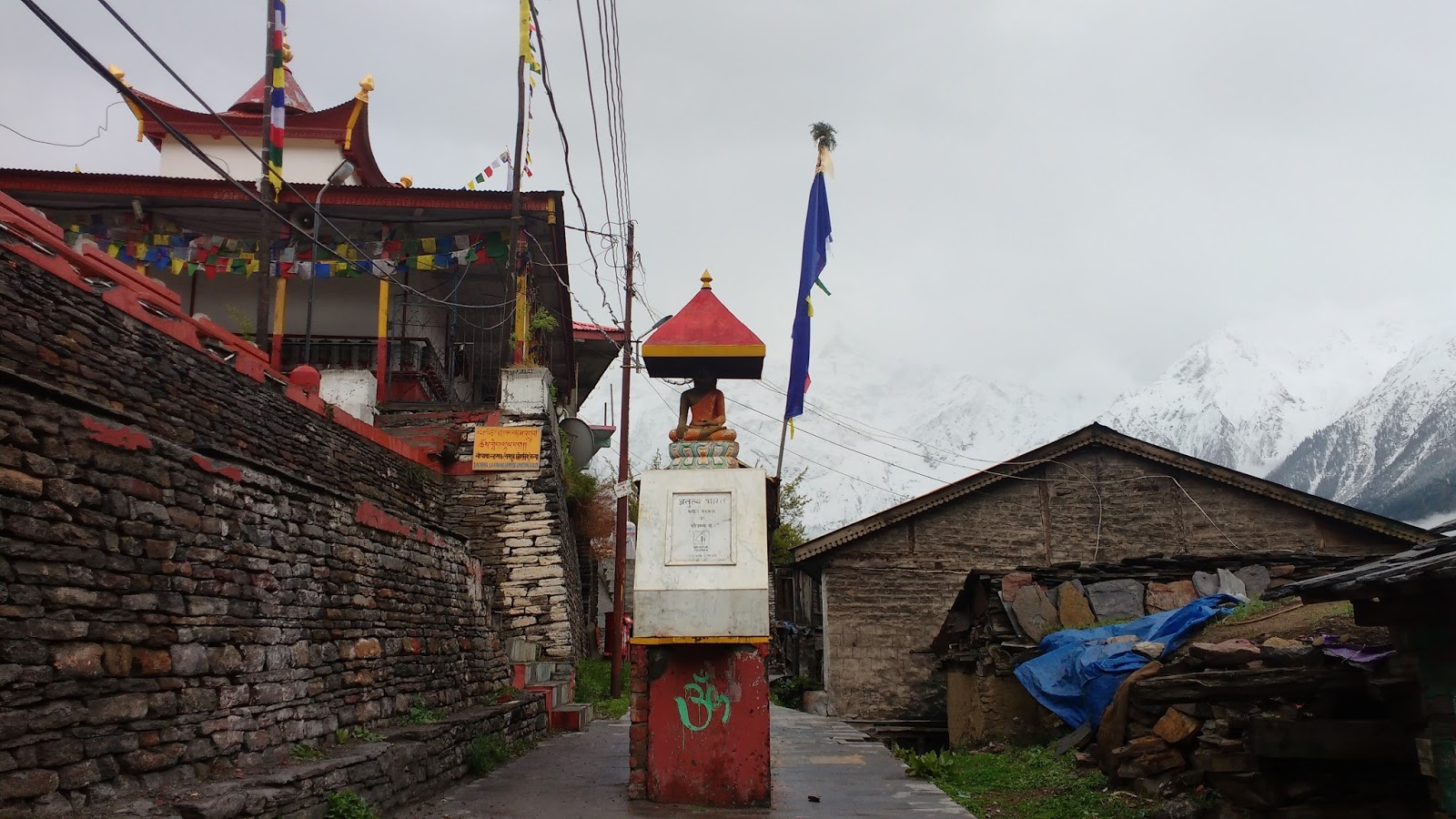 Vibrant India: Kalpa ..a complete guide to the mesmerizing hill station ...