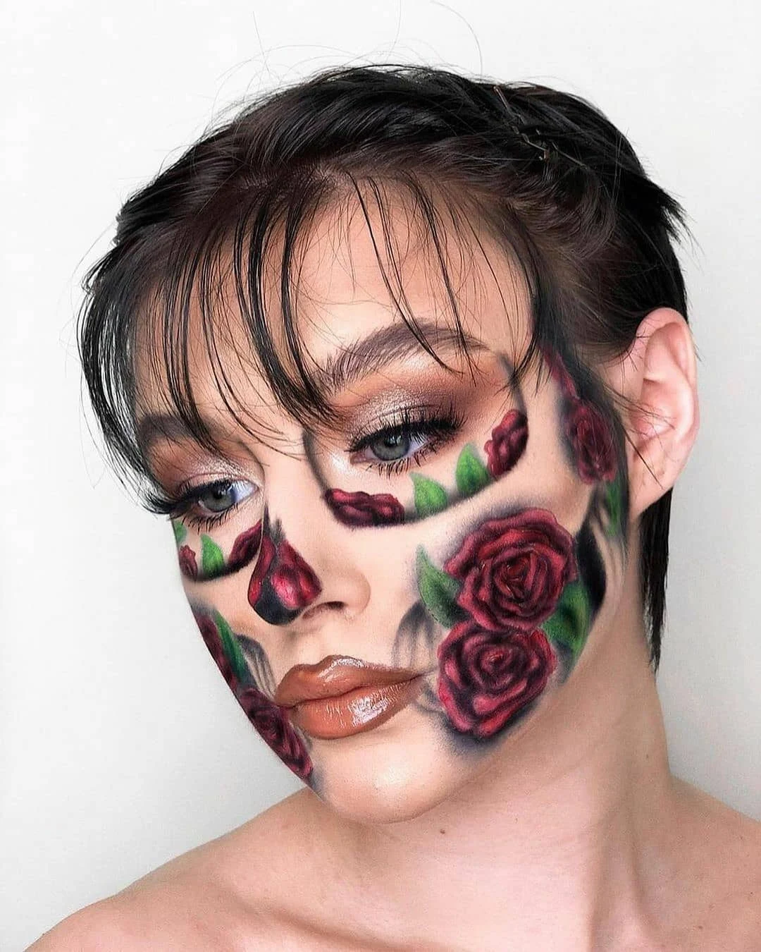 Amazing face art illusion by makeup artist Hollierose. | Melody Jacob