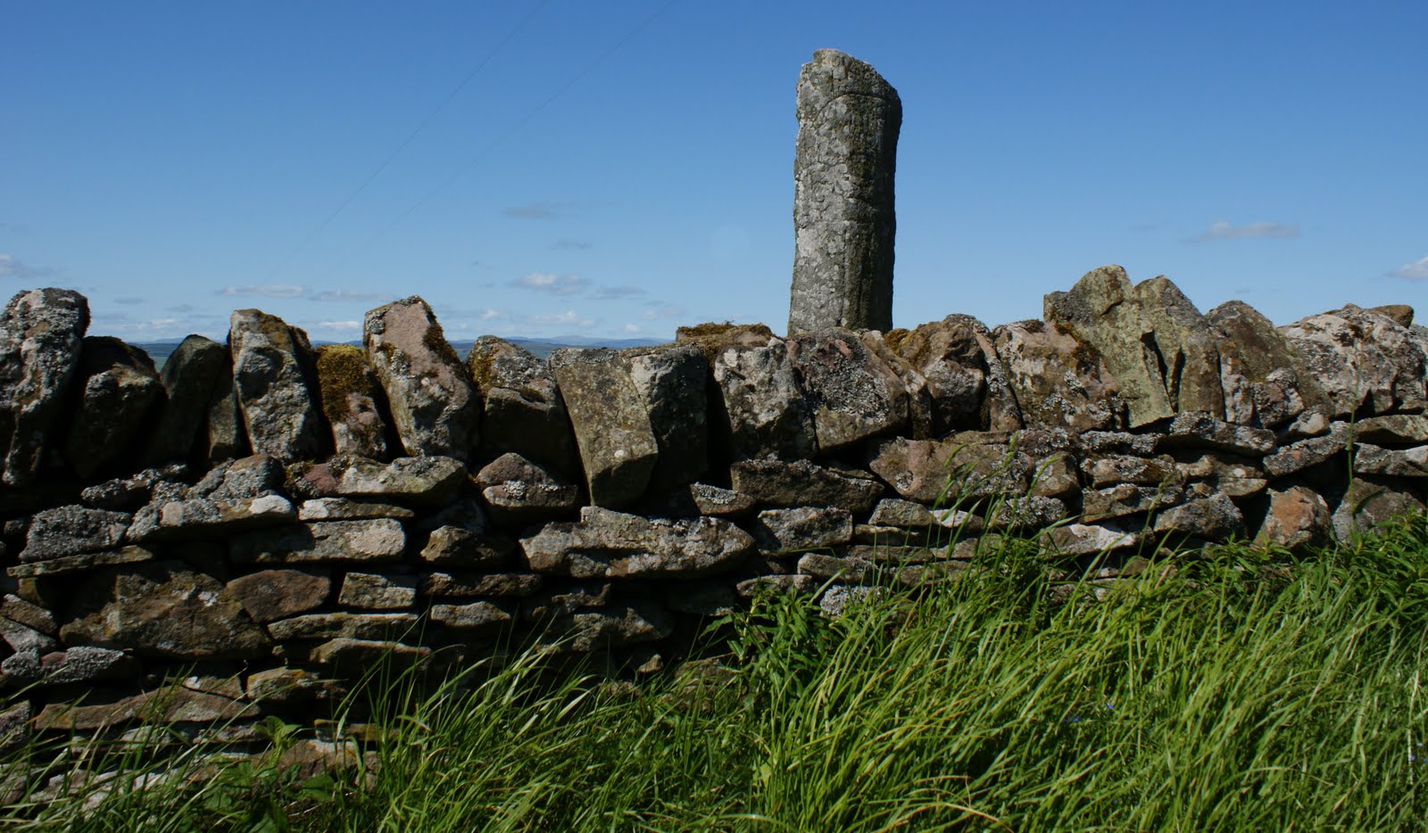 Tour Scotland: Tour Scotland Photograph Dry Stone Wall 2nd June