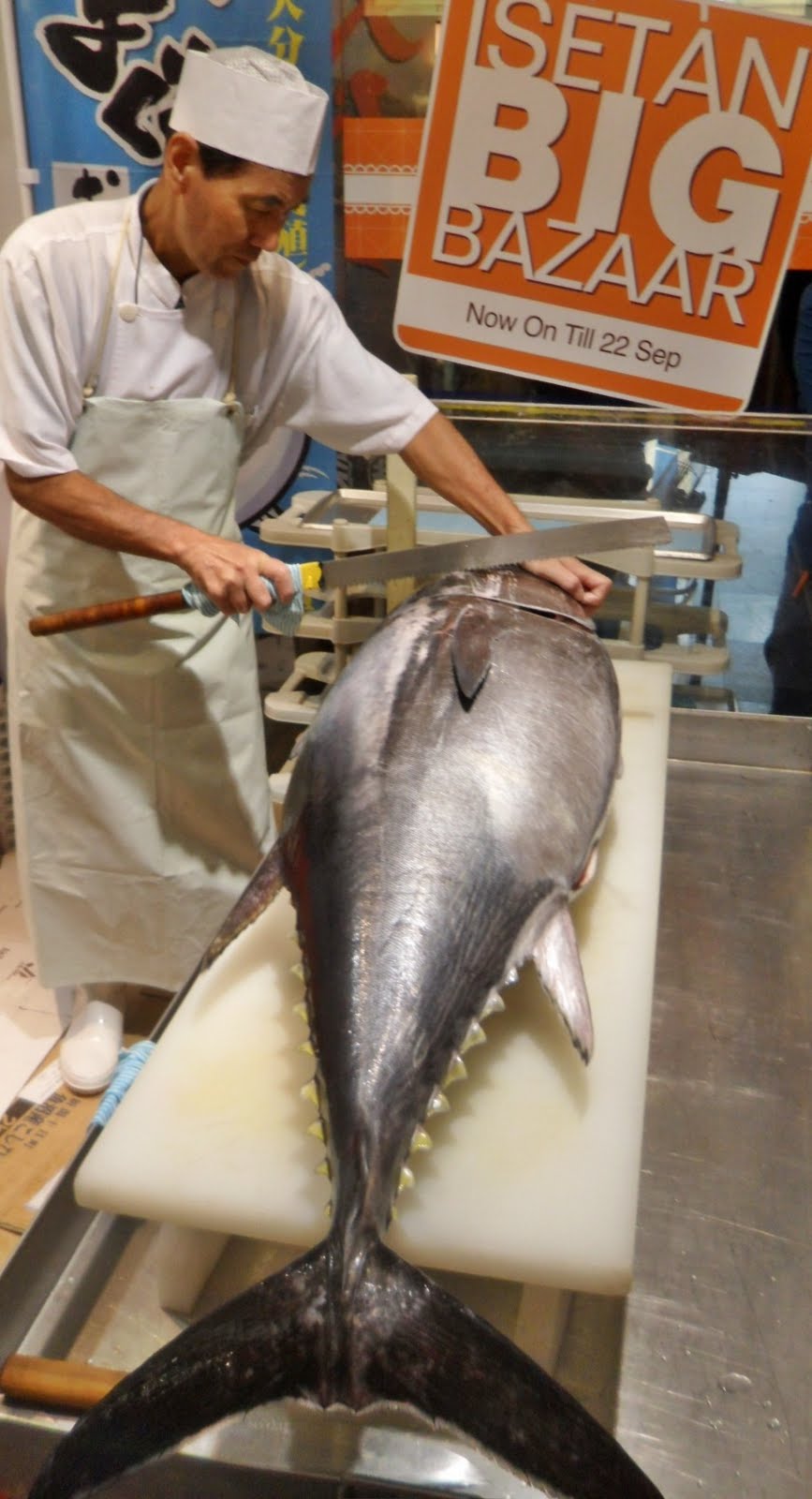 ac_cuisine_dairy: Giant Tuna Fish