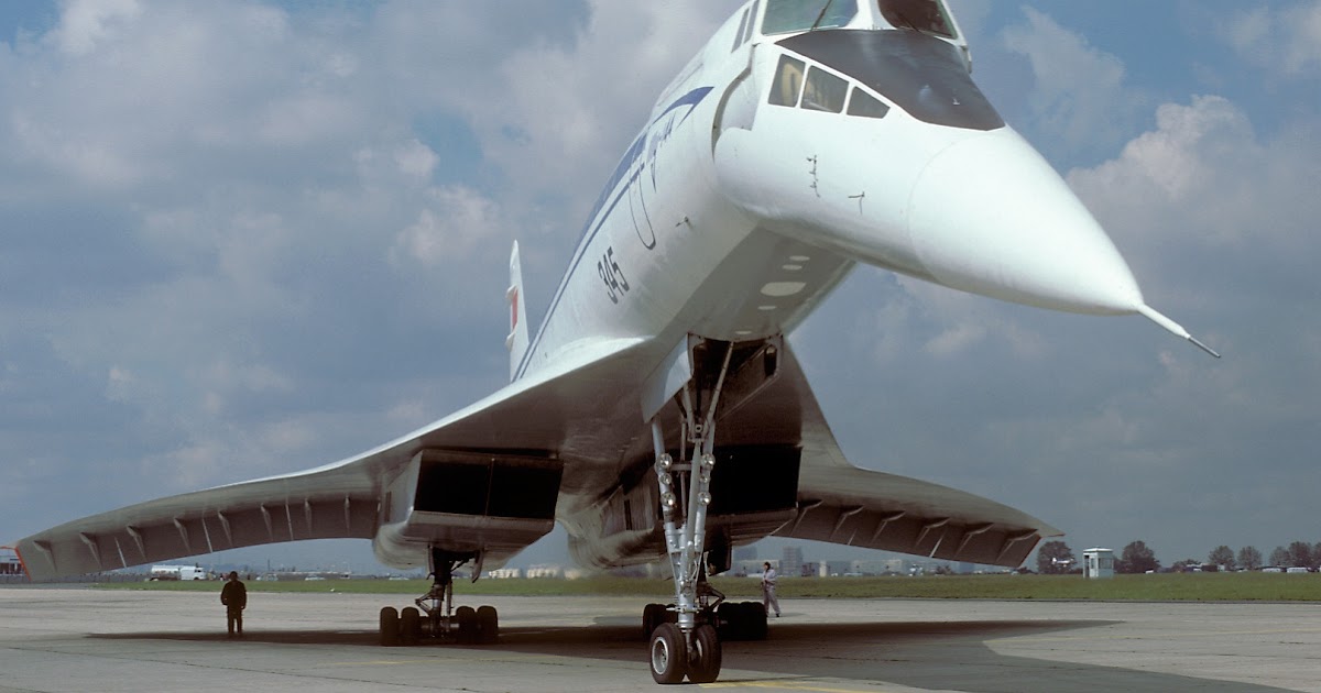 El TU-144, El primer avión supersónico de pasajeros