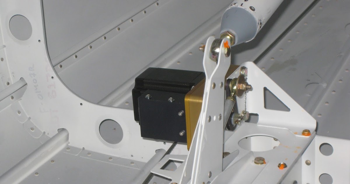 E's Van's RV-14A: Autopilot: Pitch servo installed.
