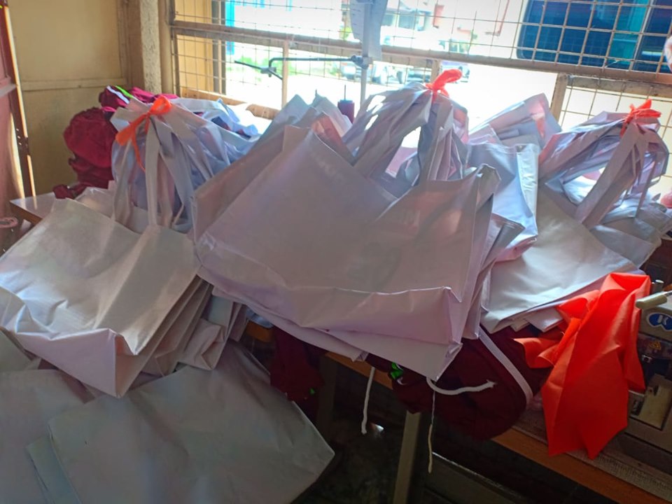 Purple Plum Fairy: Recycled Tarpaulins Used During Elections as Source ...