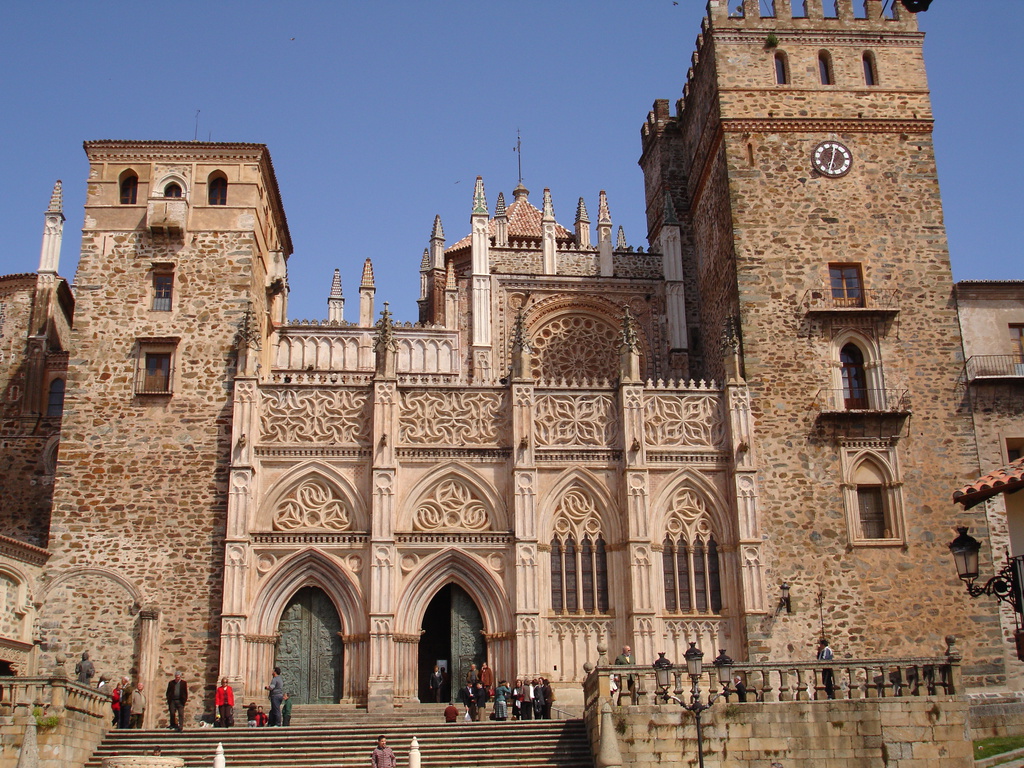 Monasterio de Guadalupe (Cáceres)(España) | Monumentos y Patrimonio de ...