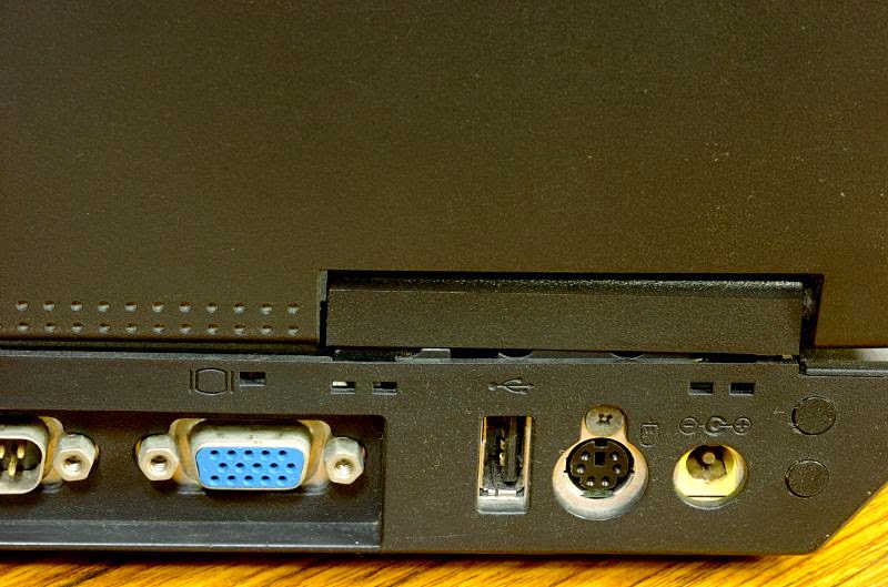 電算機孝行: ThinkPad A20m (2628-11J) を入手