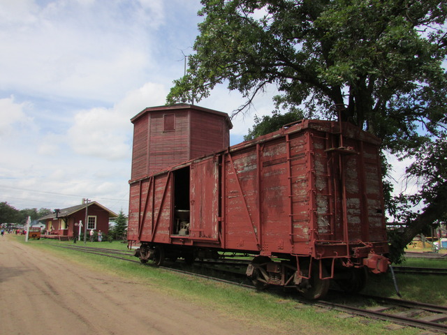 CP Rail Manitoba & Minnesota Subdivision: Fowler Boxcar, Inside and Out