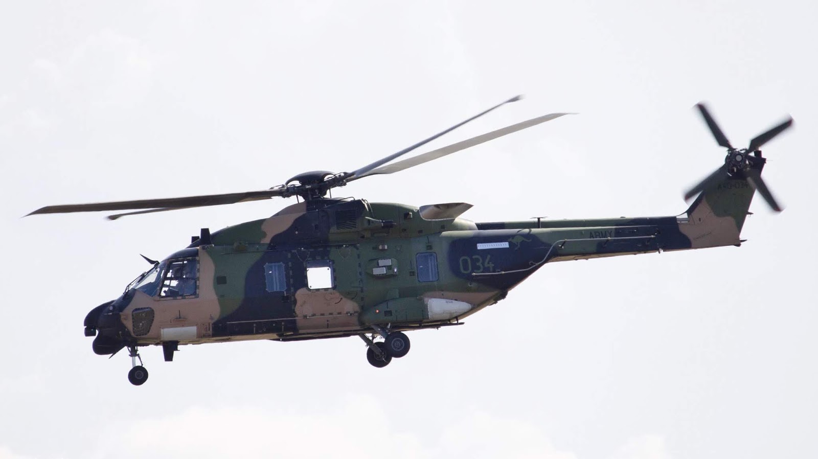 Central Queensland Plane Spotting: Australian Army NH Industries MRH-90 ...