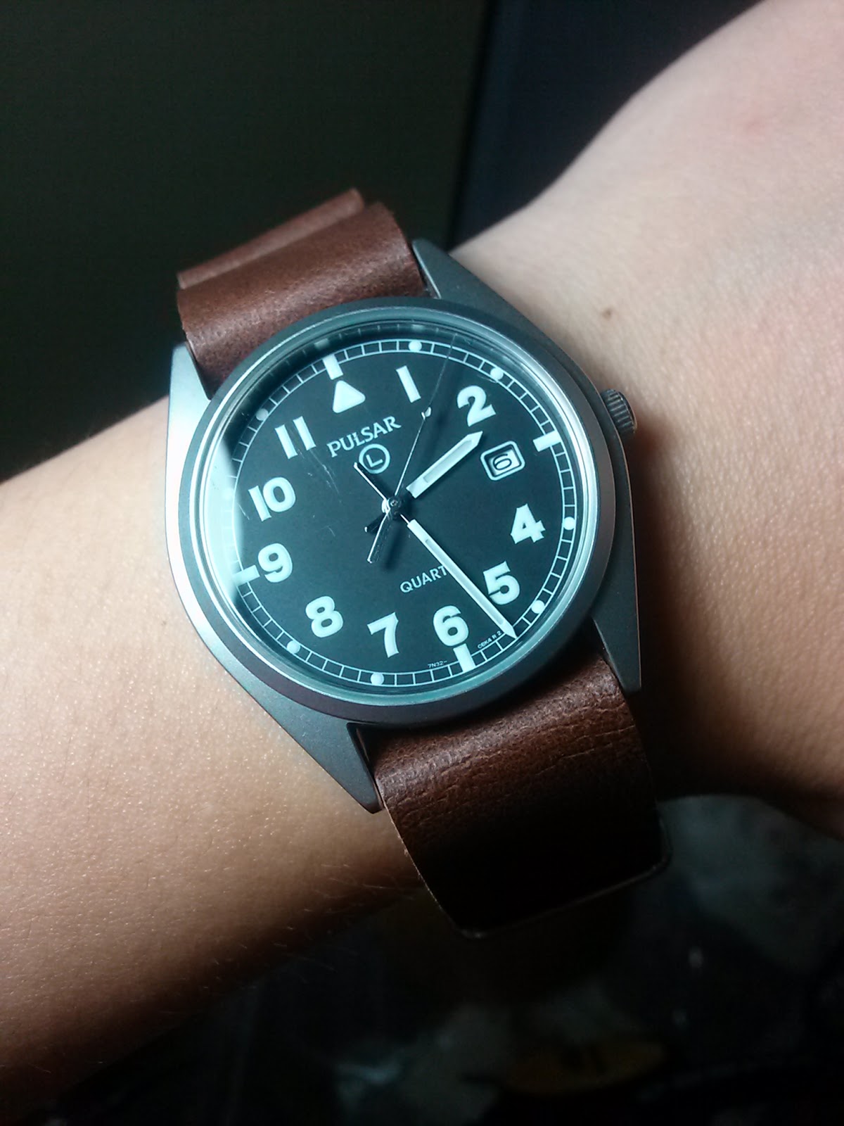 nonexpensive military field watch review: british royal airforce (RAF ...