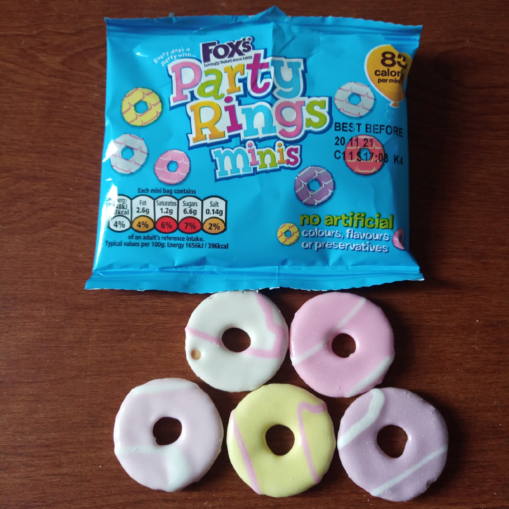 Supersupergirl's Food Reviews: Fox's Mini Party Rings