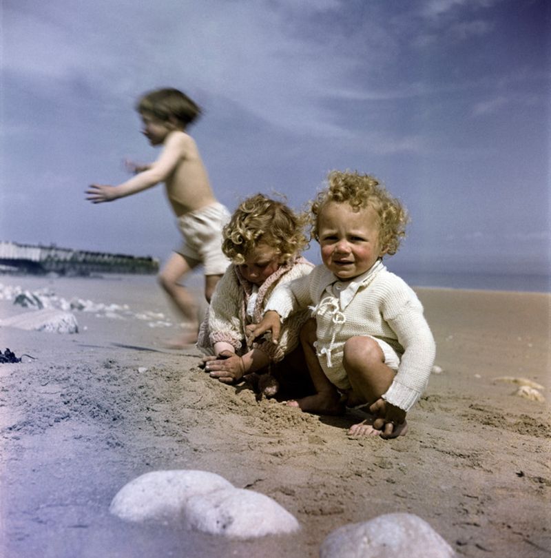 30 Stunning Color Photographs of Normandy, France After World War II ...