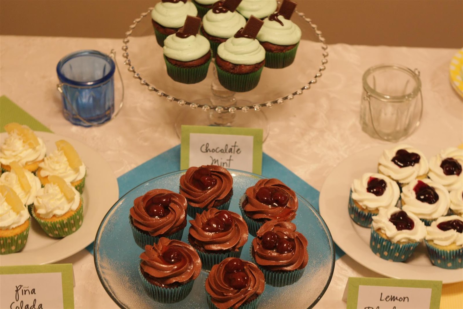 Patty Cakes Bakery: Cupcake Buffet