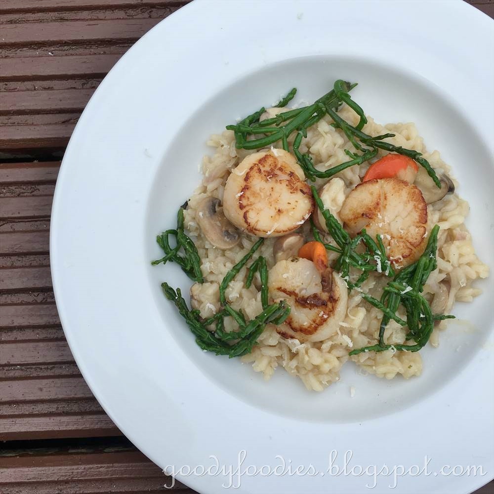GoodyFoodies: Recipe: Mushroom risotto with seared scallops and samphire
