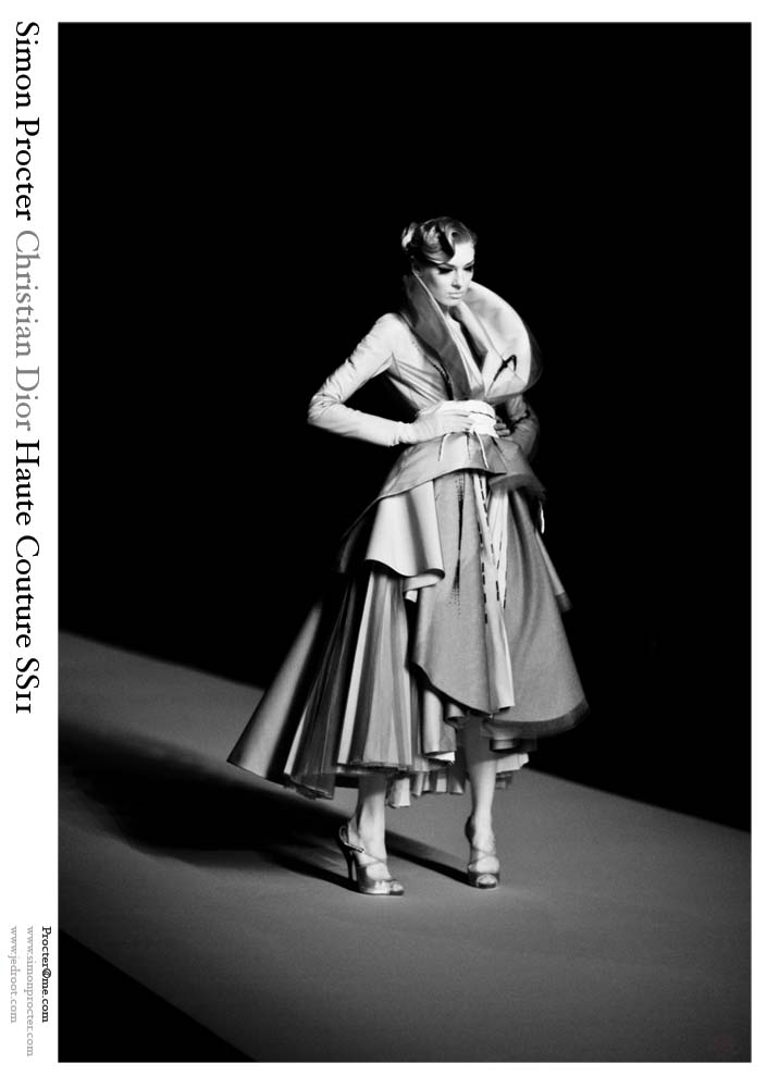 loveisspeed.......: Simon Procter Photographer.......He really touched ...