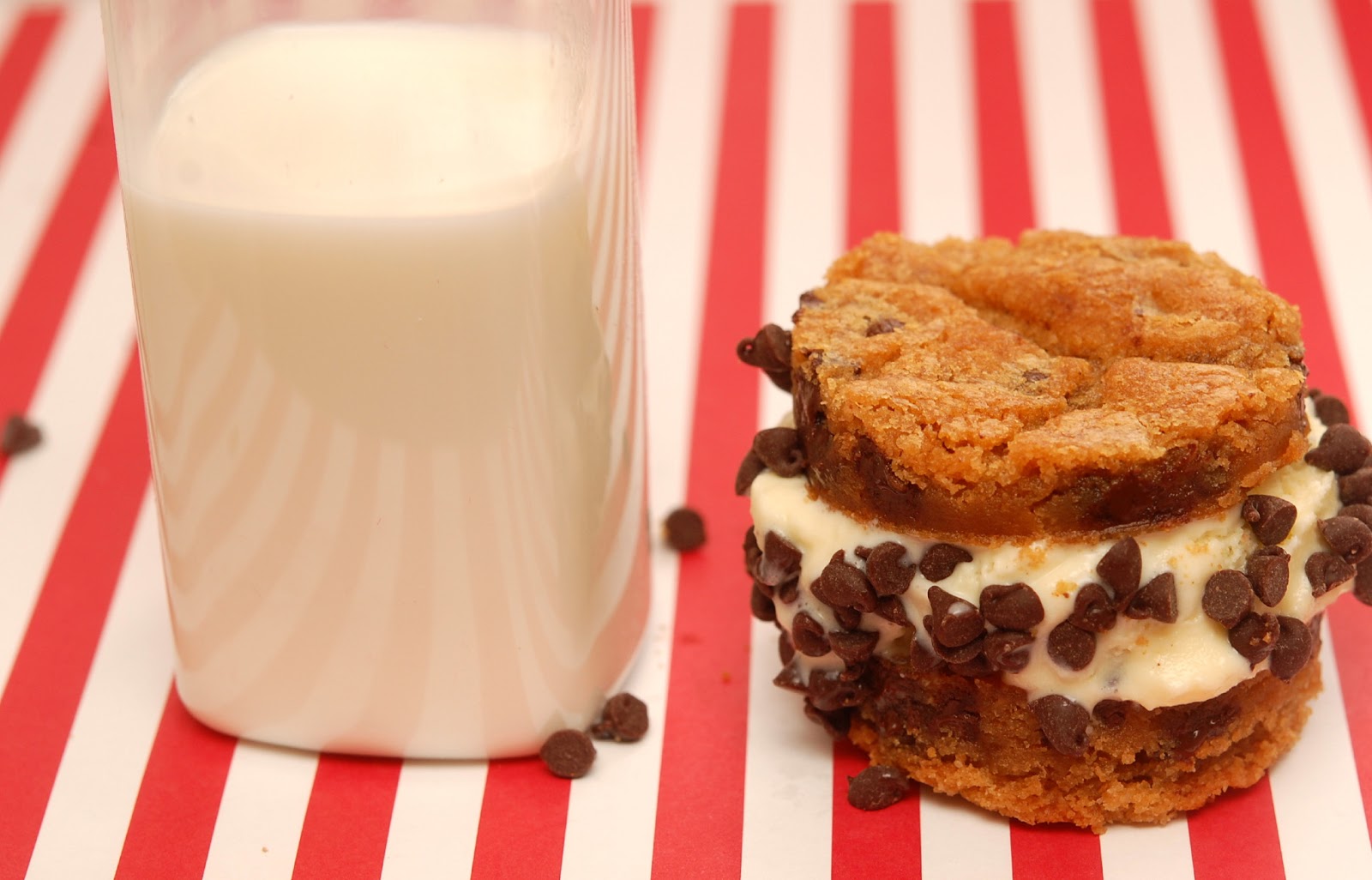 PILLSBURY ICE CREAM CHIPWICHES! - Hugs and Cookies XOXO